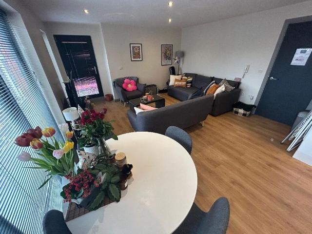 Apt 12, 1 Sussex Place, Belfast, BT2 8AL