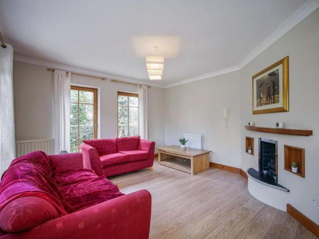 Apt 13 Danesfort Apartments, 120 Malone Road, Belfast, BT9 5QL