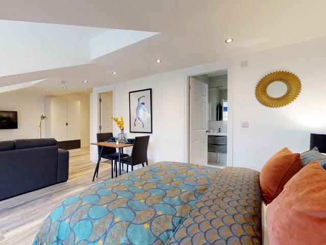 Apt 14, 23 Hyde Terrace #269261 LS2, Studio to rent, £898 pcm | PrimeLocation