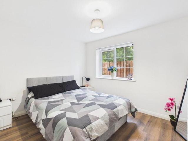 Apt 17, 16 Comber Road, Dundonald, Belfast, BT16 2AB