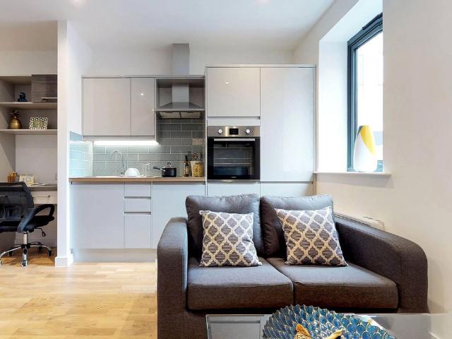 Apt 17, Onyx Residence