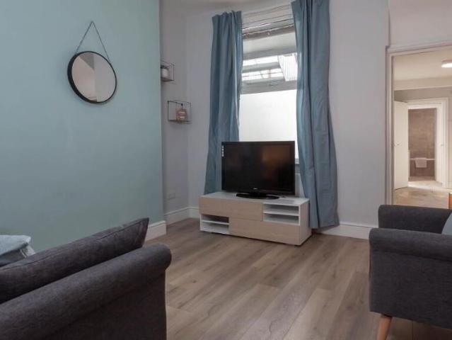 Apt 1, 45 Camden Street, Belfast, BT9 6AT