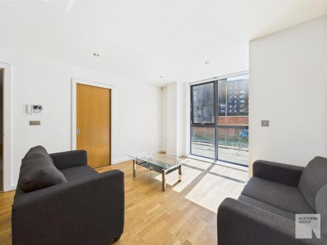 Apt 1.11: Flint Glass Wharf 2 bed apartment to rent £1,450 pcm £335 pw