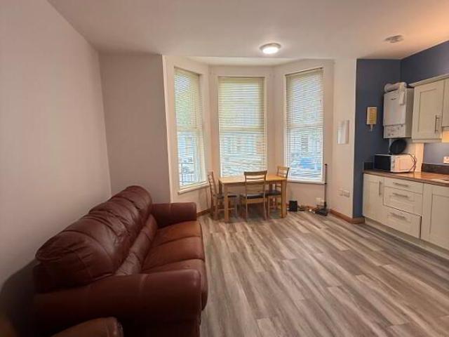 Apt 1 122 Eglantine Avenue, Belfast, BT9 6RY