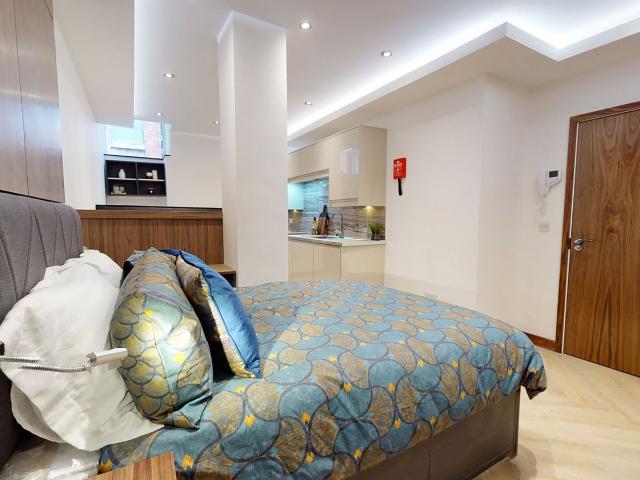 Apt 1, Live Oasis Piccadilly #884182 M1, Studio to rent, £999 pcm | PrimeLocation