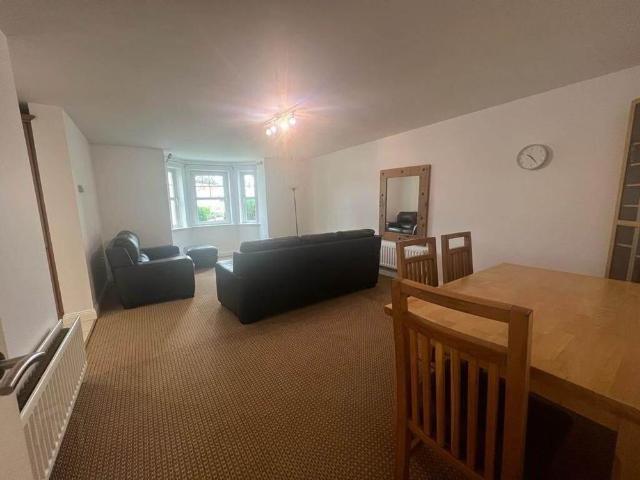 Apt 1 Oak House, 30 Beech Heights, Wellington Square, Belfast, BT7 3LQ