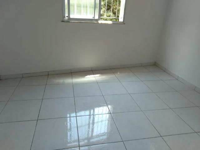 Apt 1 quarto area serviço separada de frente
