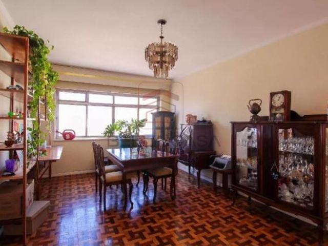 Apt 200mts2 4 Dorm + 2 vagas Av Paes de Barros
