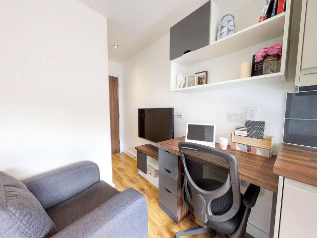 Apt 20, Ribbon Residence