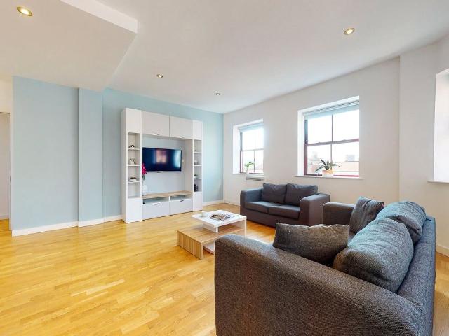 Apt 22, Crown Residence