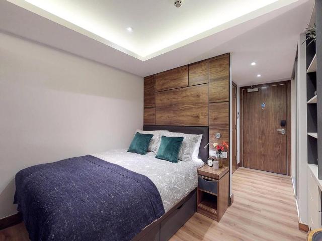 Apt 23, Oasis Residence, 73 Cookridge. Studio to rent £1,483 pcm £342 pw