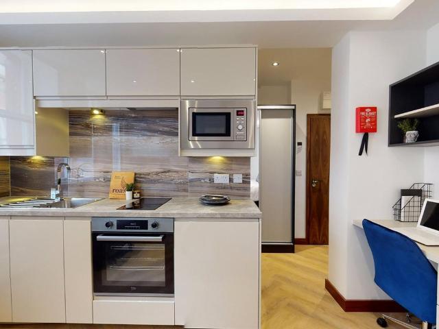 Apt 27, Live Oasis Piccadilly, Live. Studio to rent £1,290 pcm £298 pw