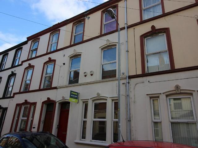 Apt 2, 10 Dunluce Avenue, Belfast BT9 7AY