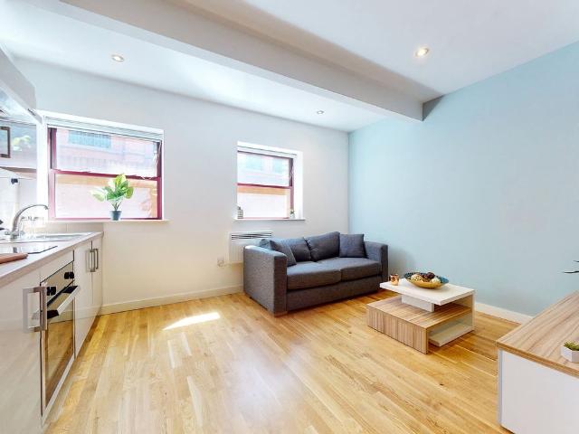 Apt 2, Crown Residence