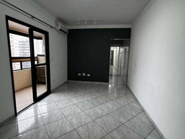 Apt 2 dormts no Caiaçara com piscina
