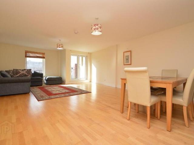 Apt 301, Park Avenue, Belfast, BT7 1AQ