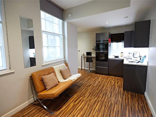 Apt 301, 25 Cross Street #977297 M2, 1 bed flat to rent, £1,274 pcm | PrimeLocation