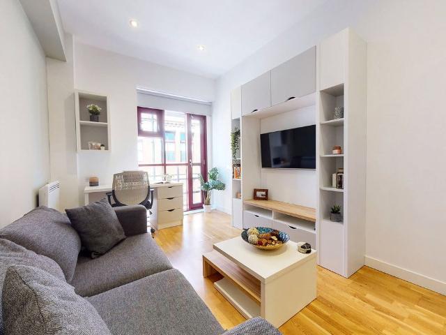 Apt 35, Crown Residence