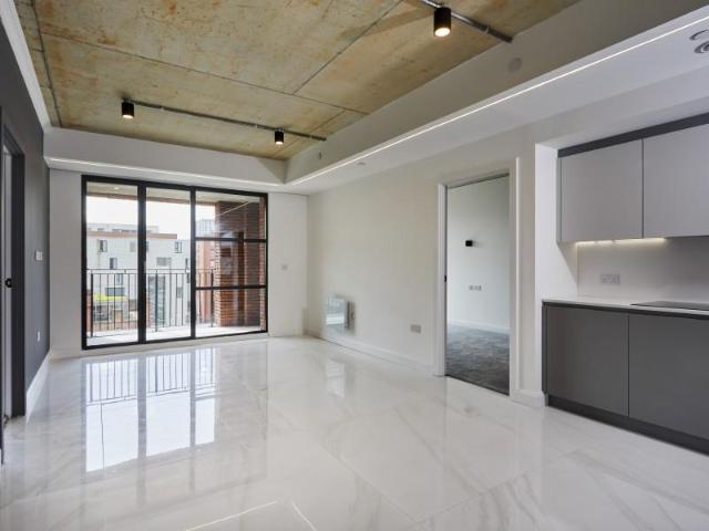 Apt 7.09: One Silk Street 2 bed apartment to rent £1,800 pcm £415 pw