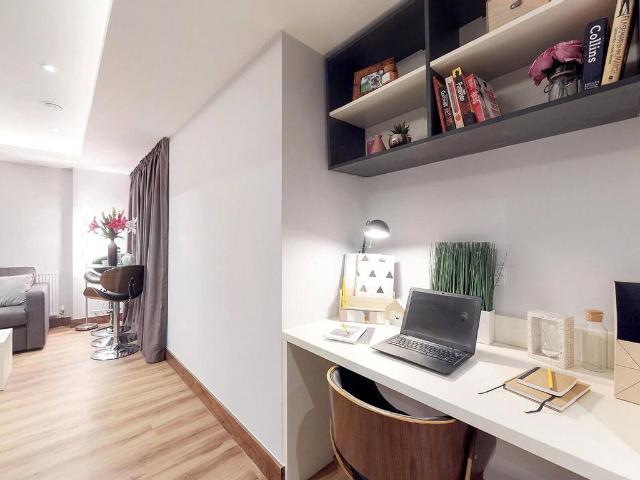 Apt 49, Oasis Residence, 73 Cookridge. Studio to rent £1,299 pcm £300 pw
