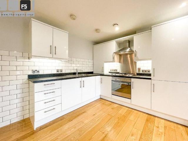 Apt 4, 120 Upper Newtownards Road, Belfast, BT4 3EQ