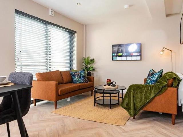 Apt 4, 225a Albertbridge Road, Belfast, BT5 4PX