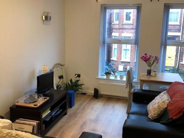 Apt 4 2a Eglantine Gardens, Belfast, BT9 6EZ