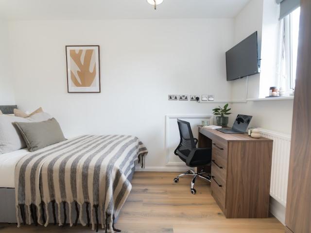 Apt 505, Cambridge House