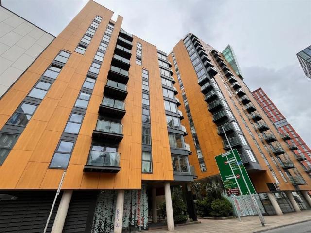 Apt 517, 50 Goulden Street, Manchester M4, 2 bed flat to rent, £1,550 pcm | PrimeLocation