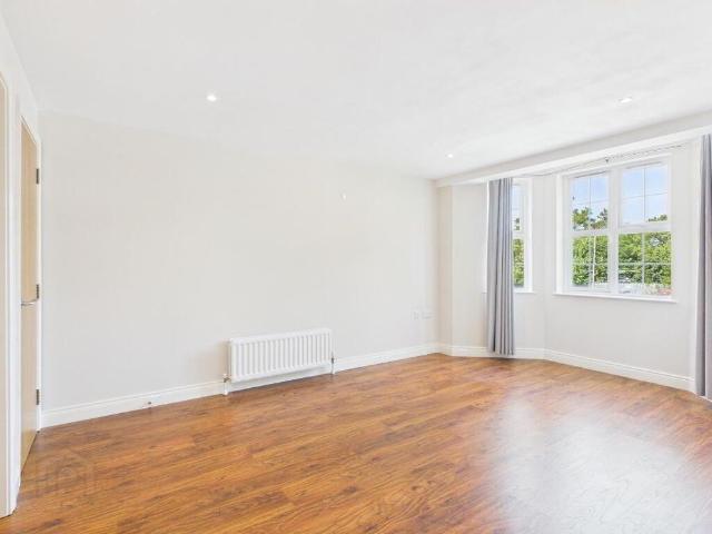 Apt 51, Milfort Mews, Glenburn Road, Dunmurry, Belfast, BT17 9JE