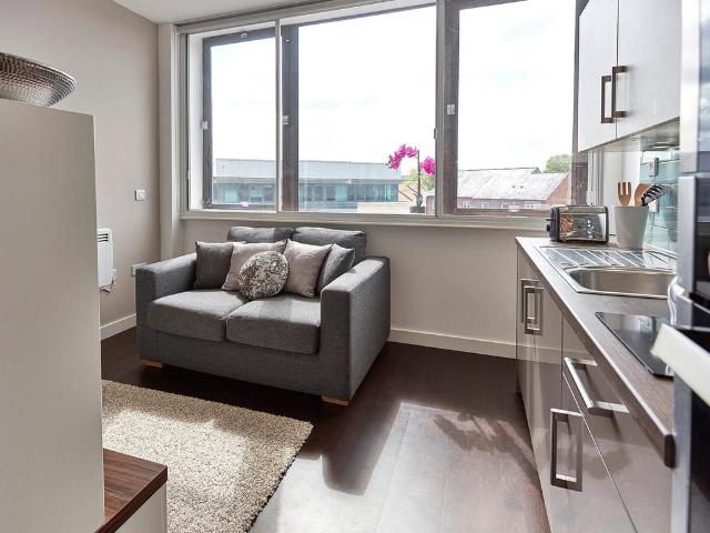Apt 53, Piccadilly Residence. Studio to rent £1,140 pcm £263 pw