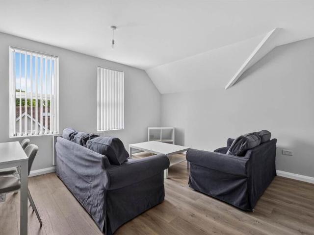 Apt 5, 52 Myrtlefield Park, Belfast, BT9 6NF