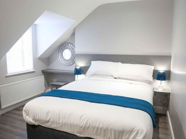 Apt 5, 61 Eglantine Avenue, Belfast BT9 6EW