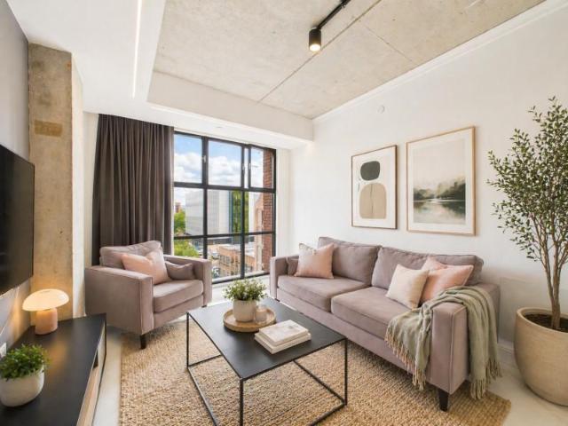 Apt 5.04: One Silk Street 2 bed apartment to rent £1,725 pcm £398 pw