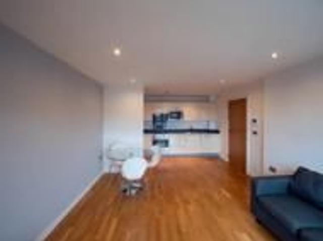 Apt 5.16: Flint Glass Wharf