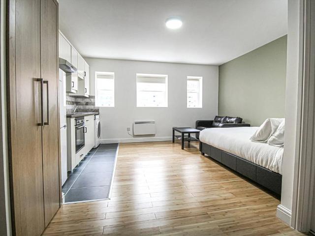 Apt 5, George House, Piccadilly Court. Studio to rent £1,048 pcm £242 pw