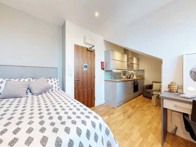 Apt 62, Onyx Residence