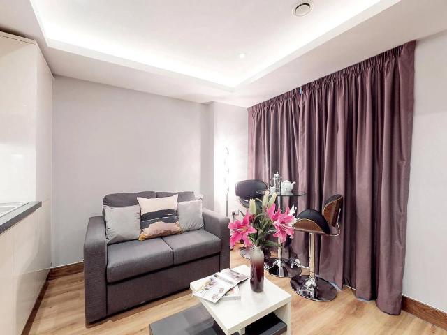 Apt 65, Oasis Residence, 73 Cookridge. Studio to rent £1,310 pcm £302 pw