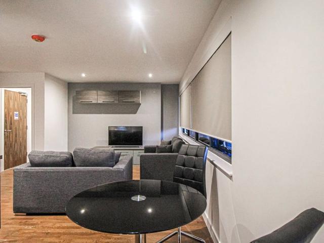 Apt 69, Havana Residence