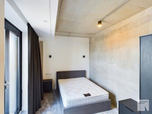 Apt 8.10: One Silk Street