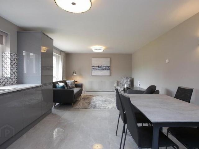 Apt 8b, 8 Summerhill Avenue, Belfast, BT5 7HD