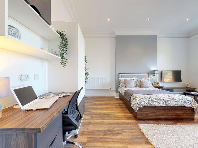 Apt 9, 40 Clarendon Road