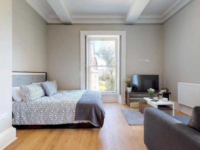 Apt 9, 19 Springfield Mount #914587 LS2, Studio to rent, £925 pcm | PrimeLocation