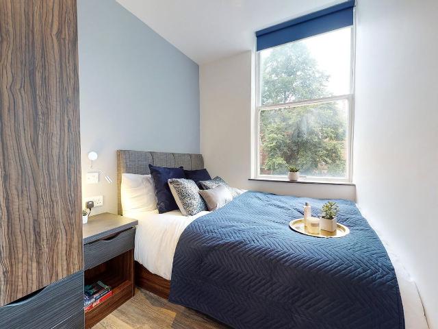 Apt 9, 23 Hyde Terrace #811936 LS2, 1 bed flat to rent, £1,148 pcm | PrimeLocation
