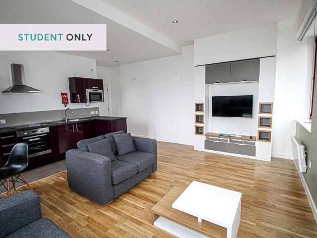 Apt 9, Q One Residence, Wade Lane LS2 2 bed apartment to rent £1,298 pcm £300 pw