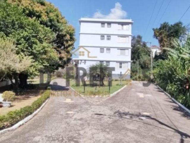 Aptº com 02 dorms. + dependência / Ed. Açucena / Centro / Serra Negra SP
