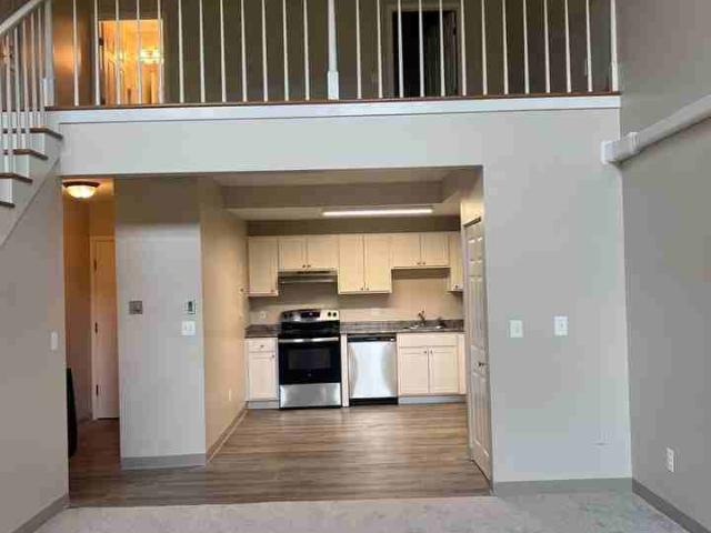 APT Correlative Housing 2 Bedroom Apartment for Rent at 585 Main St, Melrose, MA 02176 Downtown Melrose