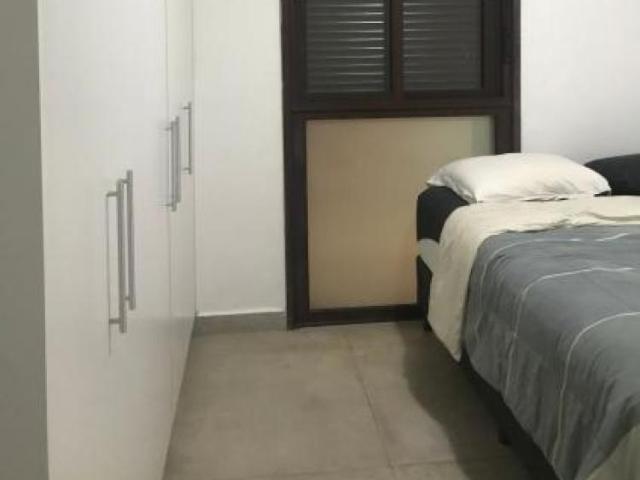 Apt grande Excelente loc. Tel 32.98509.0860