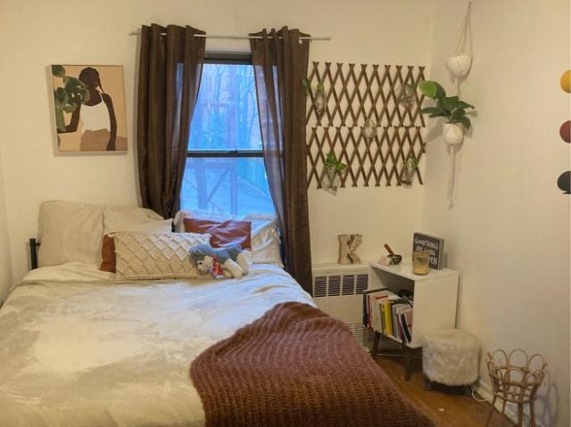 Apt In Queens