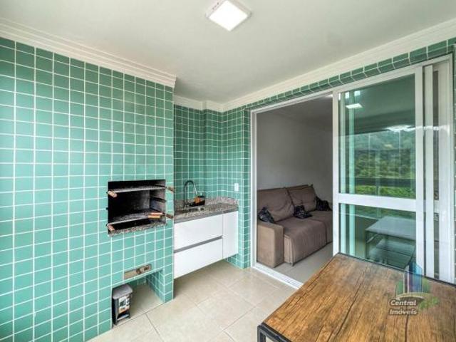 Apt no Canto do Forte 3 dormt sendo 2 suites 150mts da Praia